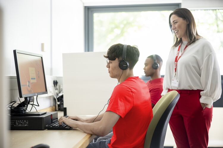 Ce trebuie să știi despre IELTS pe computer | British Council